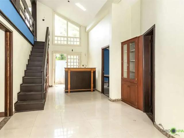 Prédio para Venda em Porto Alegre/RS Menino Deus 8 Quartos