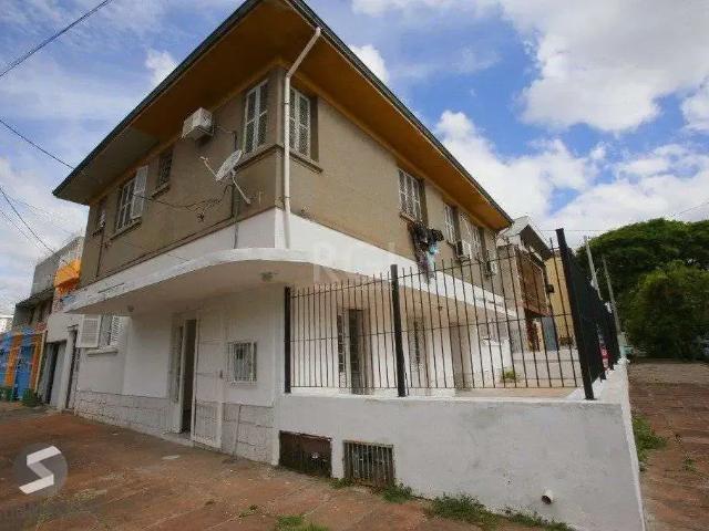 Prédio para Venda em Porto Alegre/RS Navegantes 2 Quartos