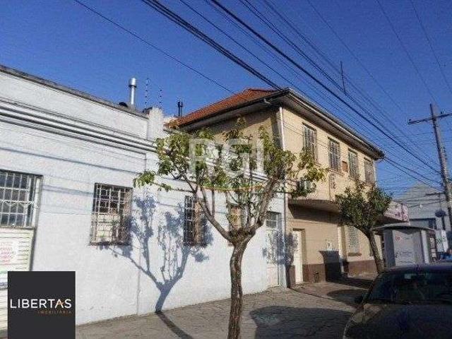 Prédio para Venda em Porto Alegre/RS Navegantes 3 Quartos