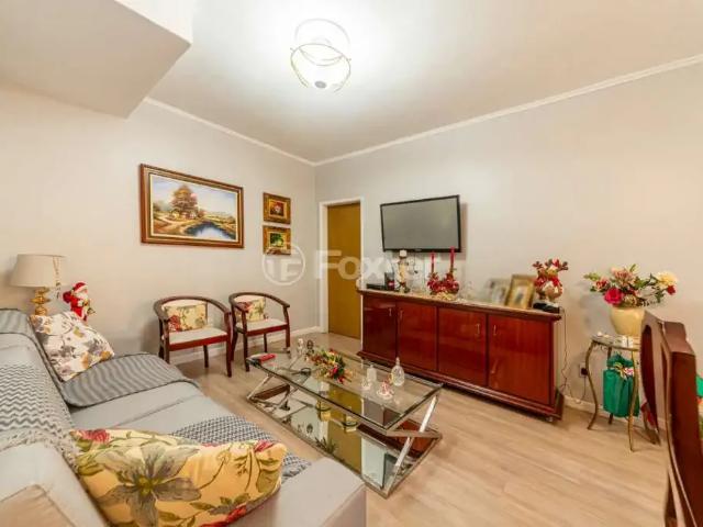 Prédio para Venda em Porto Alegre/RS Passo da Areia 6 Quartos