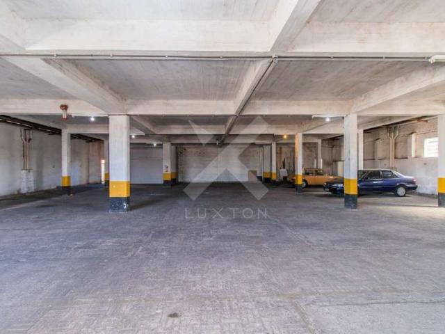 Prédio para Venda em Porto Alegre/RS São Geraldo