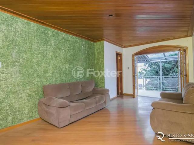 Prédio para Venda em Porto Alegre/RS Sarandi 5 Quartos