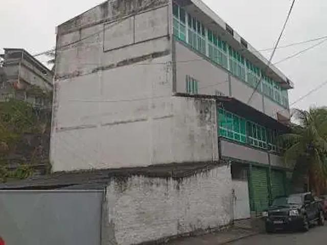 Prédio para Venda em São Gonçalo/RJ Neves