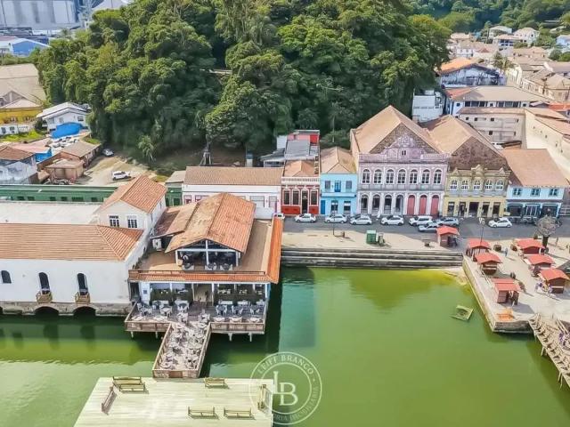 Prédio para Venda em São Francisco do Sul/SC Centro