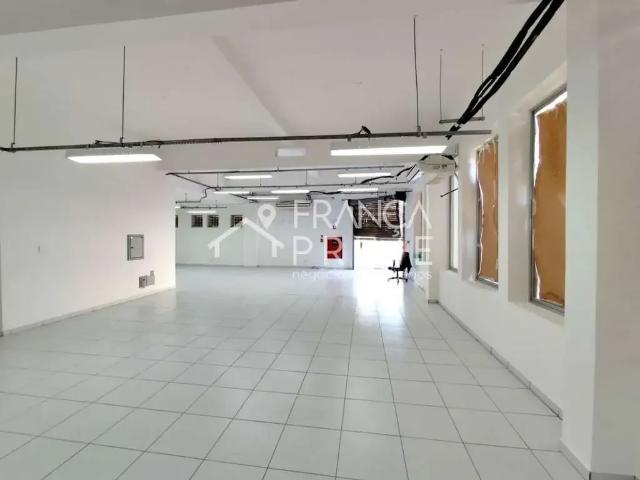 Prédio para Venda em São Paulo/SP Vila Madalena
