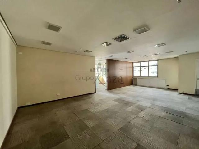 Prédio para Venda em São Paulo/SP Vila Olímpia