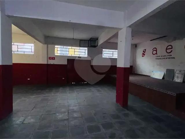 Prédio para Venda em São Paulo/SP Jardim Ângela