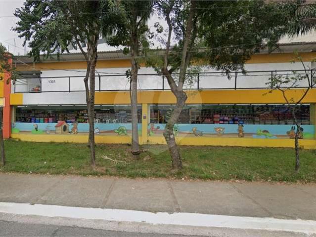Prédio para Venda em São Paulo/SP Parada Inglesa