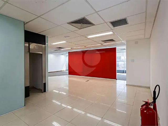 Prédio para Venda em São Paulo/SP Moema
