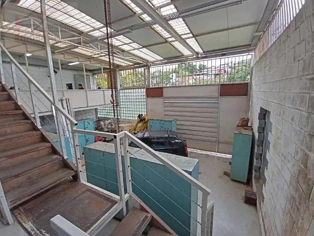 Prédio para Venda em São Paulo/SP Parque Alves de Lima