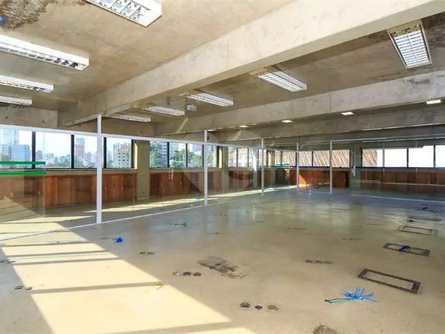 Prédio para Venda em São Paulo/SP Perdizes
