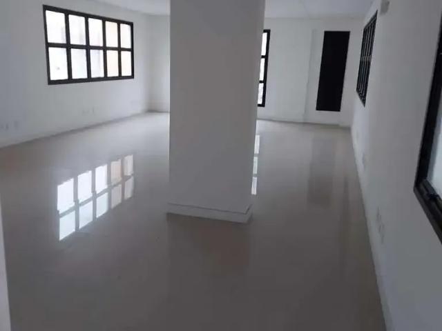 Prédio para Venda em Santos/SP Embaré