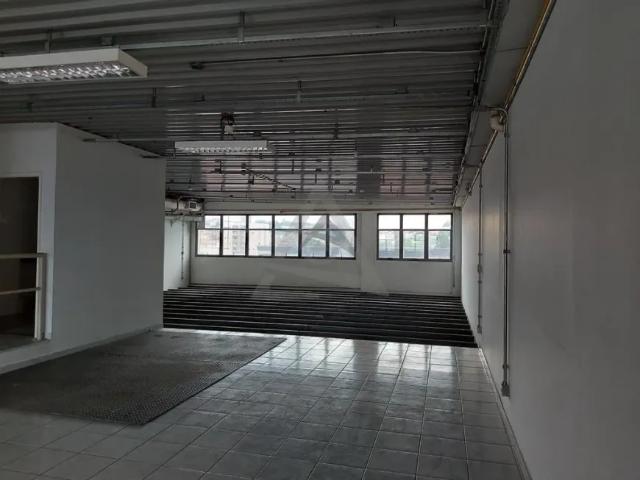 Prédio para alugar em Campinas, Jardim do Trevo, com 596 m²