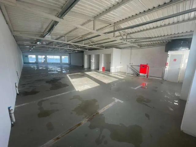 Prédio para Locação em Carapicuíba/SP Vila Silva Ribeiro