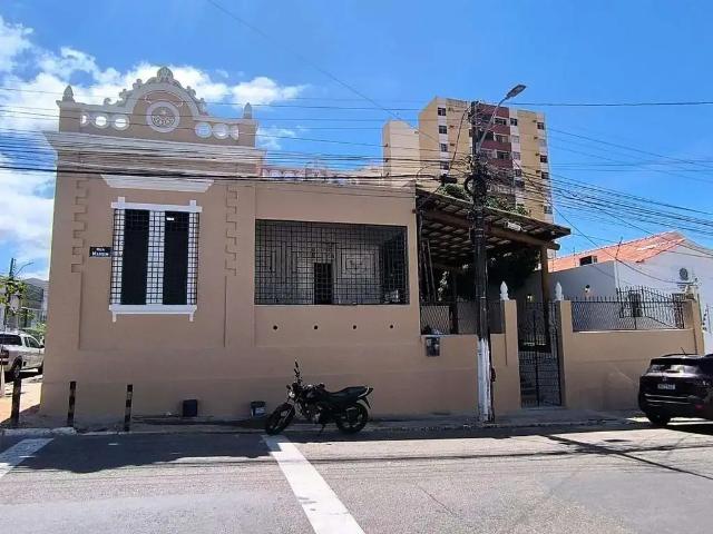 Prédio para Locação em Aracaju/SE Centro 12 Quartos