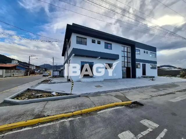 Prédio para Locação em Biguaçu/SC Rio Caveiras