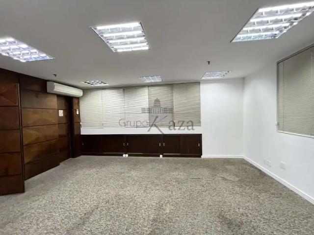 Prédio para Locação em São Paulo/SP Campo Belo 4 Quartos