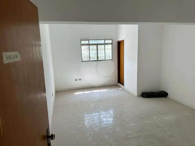 Prédio para Locação em São Paulo/SP Aclimação
