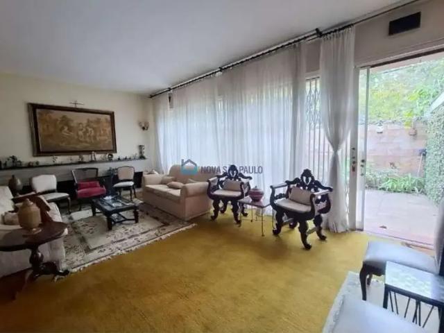 Prédio para Locação em São Paulo/SP Indianópolis 3 Quartos