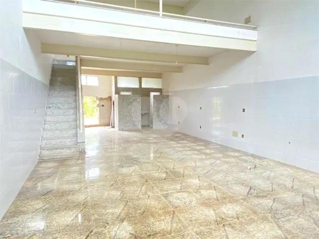 Prédio para Locação em São Paulo/SP Itaquera