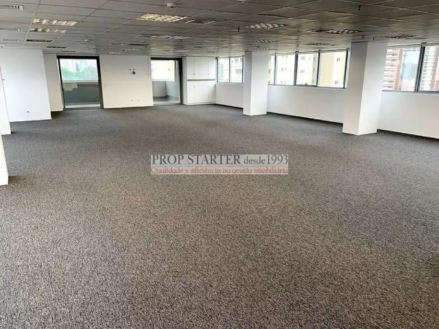 Prédio para Locação em São Paulo/SP Jardim Caravelas