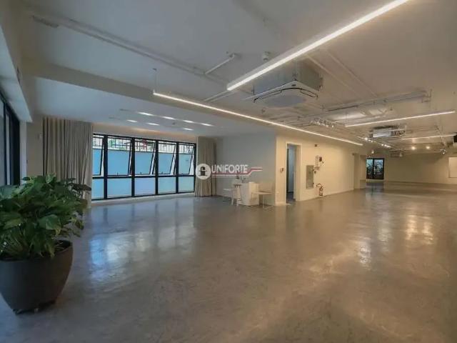 Prédio para Locação em São Paulo/SP Jardim Paulistano