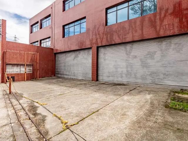 Prédio para Locação em São Paulo/SP Jardim Santo Elias