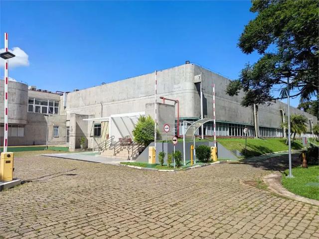 Prédio para Locação em São Paulo/SP Jurubatuba