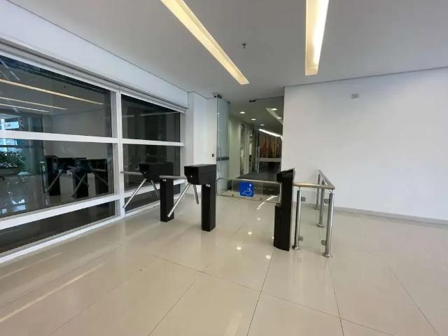 Prédio para Locação em São Paulo/SP Lapa de Baixo