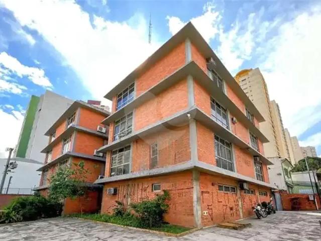 Prédio para Locação em São Paulo/SP Santana