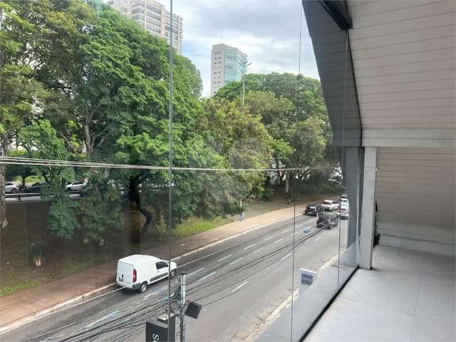 Prédio para Locação em São Paulo/SP Santana