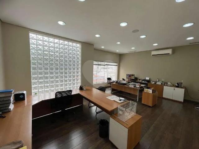 Prédio para Locação em São Paulo/SP Santana