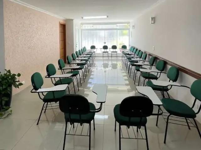 Prédio para Locação em São Paulo/SP Pompéia