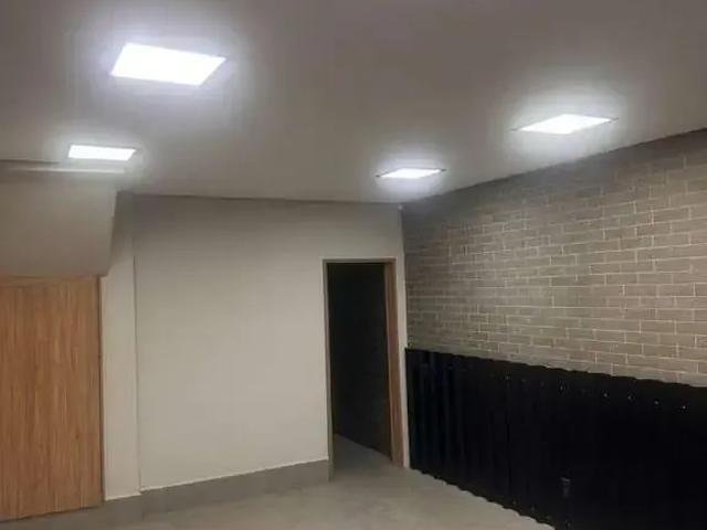 Prédio para Locação em São Paulo/SP Penha De França