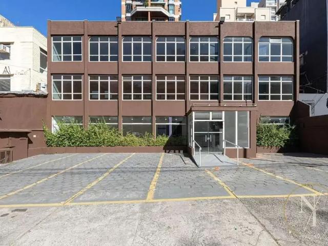 Prédio para Locação em São Paulo/SP Pinheiros 10 Quartos