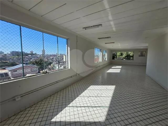 Prédio para Locação em São Paulo/SP Pirituba