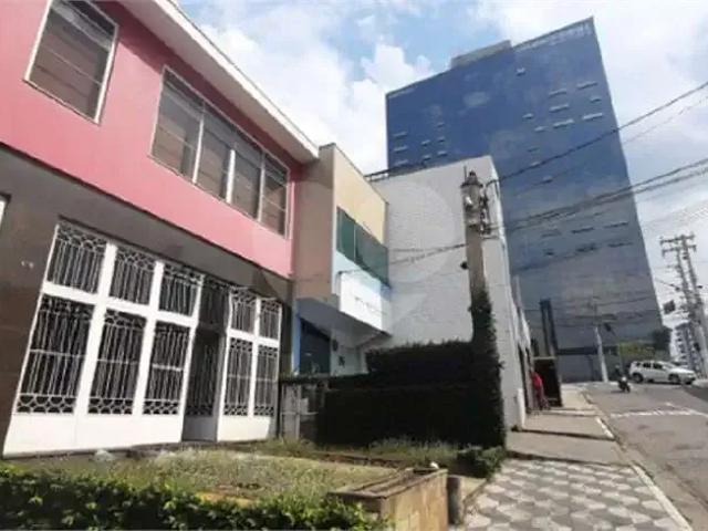 Prédio para Locação em São Paulo/SP Tucuruvi