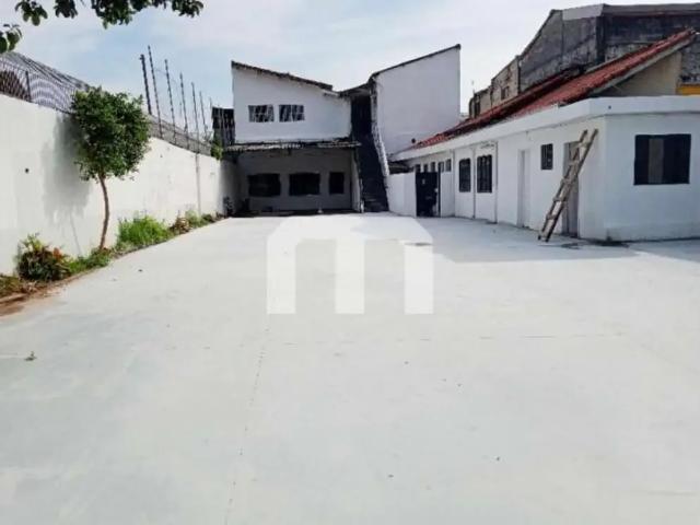 Prédio para Locação em São Paulo/SP Vila Carrão