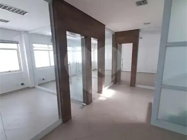 Prédio para Locação em São Paulo/SP Vila Carrão