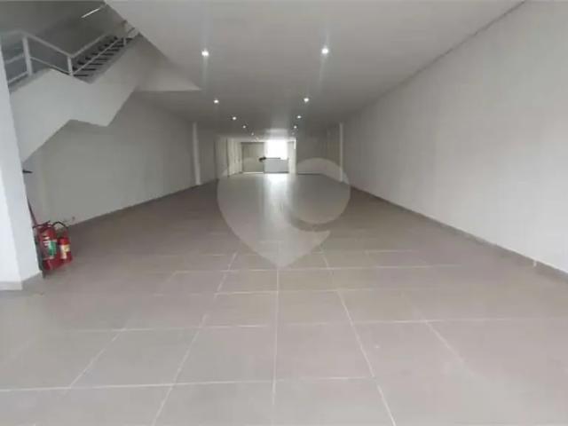 Prédio para Locação em São Paulo/SP Vila Carrão