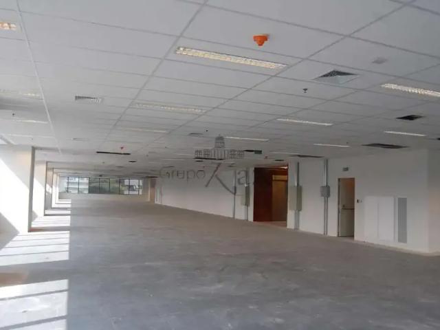 Prédio para Locação em São Paulo/SP Vila Gertrudes