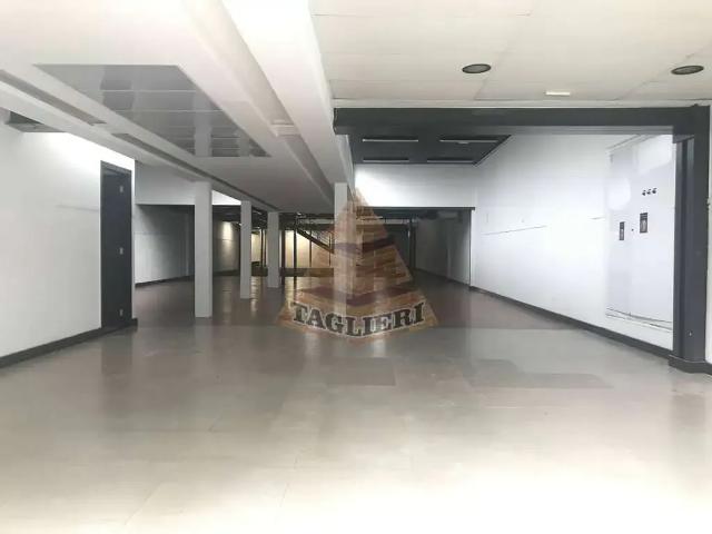 Prédio para Locação em São Paulo/SP Vila Gomes Cardim