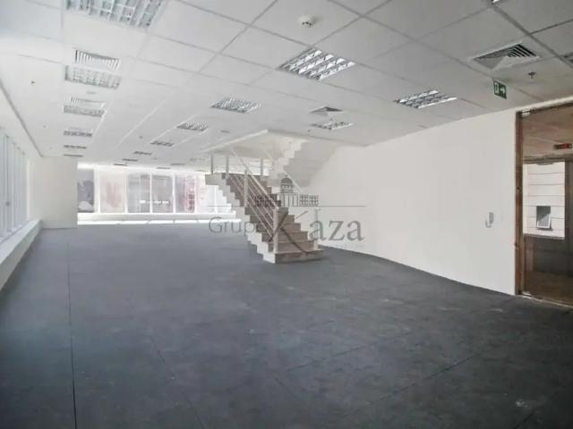 Prédio para Locação em São Paulo/SP Vila Olímpia 2 Quartos