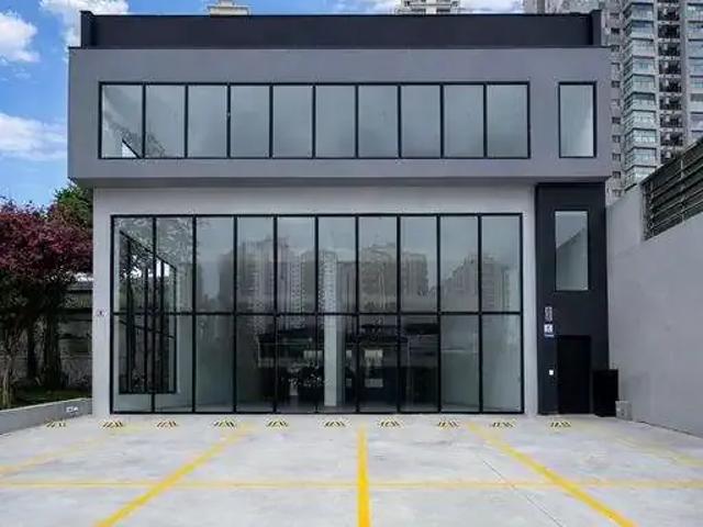 Prédio para Locação em São Paulo/SP Vila Regente Feijó