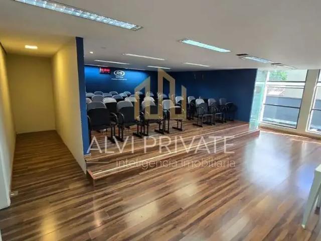 Prédio para Locação em São Paulo/SP Vila Romana