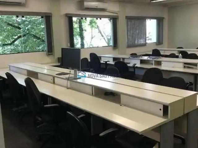 Prédio para Locação em Santo André/SP Jardim