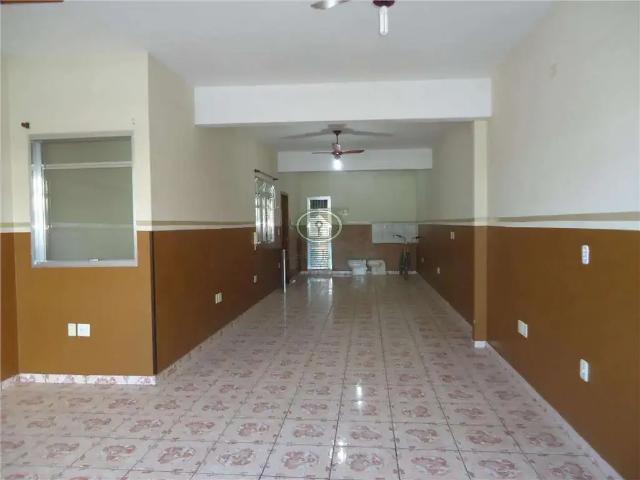 Prédio para Locação em Santos/SP Estuário