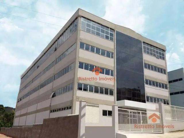 Prédio para Locação em Santana de Parnaíba/SP Tamboré