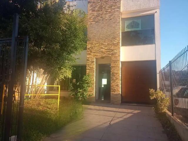 Prédio para Locação em Porto Alegre/RS Guarujá 5 Quartos