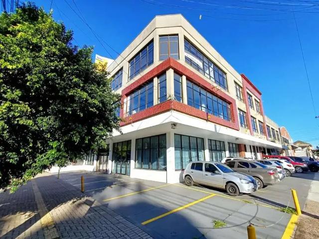 Prédio para Locação em Porto Alegre/RS São Geraldo 10 Quartos